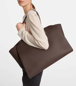 THE ROW Marlo 17 Leather Tote Bag