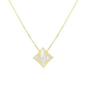 THE LOVERY FINE JEWELRY Flower Pendant Necklace - Mother Of Pearl