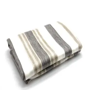 PURPLE NEST DESIGN Nawi Collection Blanket - Cream/camel