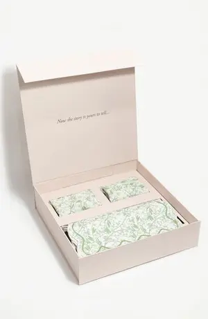 BOND & GRACE Inner Garden Society Table Linens Set - Green