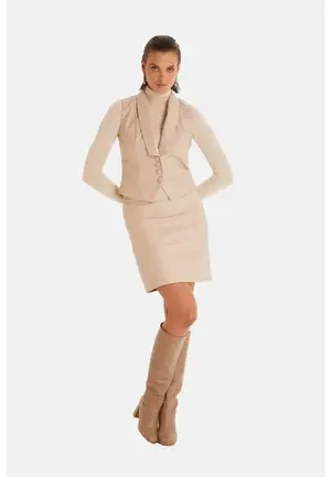 FURNIQ UK Sleeveless Leather Vest