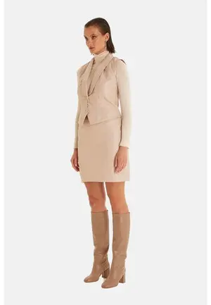 FURNIQ UK Sleeveless Leather Vest