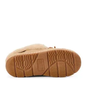 DEARFOAMS Fireside Gladstone Shearling Moccasin - Sand