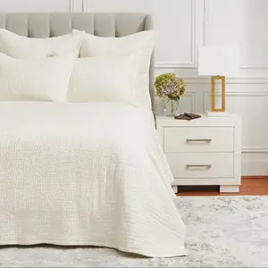 ELISABETH YORK Willa Ivory Queen Quilt - Off-white