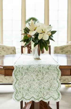 BOND & GRACE Inner Garden Society Table Runner
