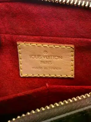 LOUIS VUITTON 2004 Monogram Shoulder Bag