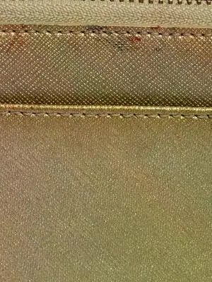 Dkny Pre-owned Metallic Leather Zip Wallet