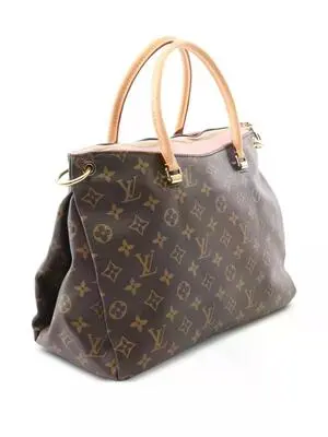 LOUIS VUITTON Pallas Handbag