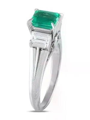 LB EXCLUSIVE Platinum Emerald And Diamond Ring