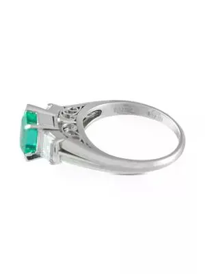LB EXCLUSIVE Platinum Emerald And Diamond Ring