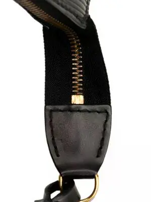LOUIS VUITTON 1997 Epi Pochette Accessoires