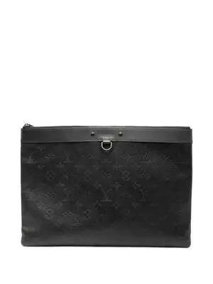 LOUIS VUITTON 2019 Monogram Shadow Discovery Pochette Clutch