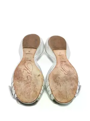 ROGER VIVIER Buckle Leather Flats