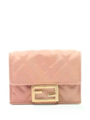 Fendi 20s Baguette Micro Trifold Ff Quilted Wallet - Pink