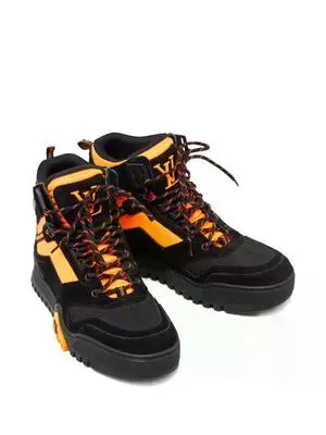 LOUIS VUITTON Logo-patch Boots