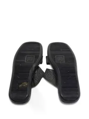 LOUIS VUITTON Buckle-strap Flat Sandals