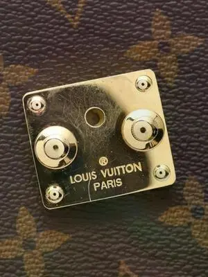 LOUIS VUITTON Pochette Métis Mm Monogram Handbag - Brown