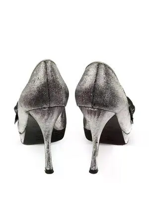 LOUIS VUITTON 115mm Floral-appliqué Pumps - Grey