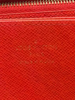 LOUIS VUITTON Zippy Wallet