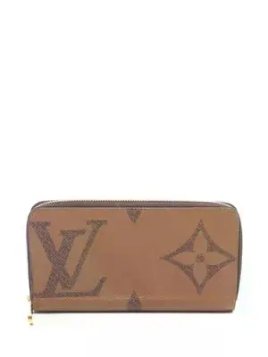 LOUIS VUITTON 2020 Monogram Giant Reverse Zippy Wallet Long Wallets - Brown
