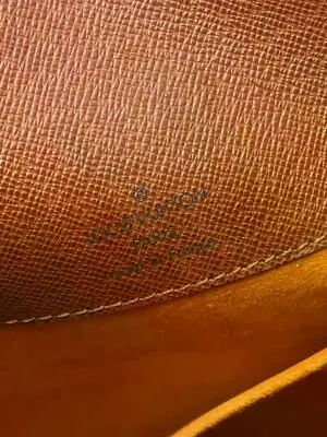 LOUIS VUITTON 2001 Monogram Adjustable Shoulder Bag