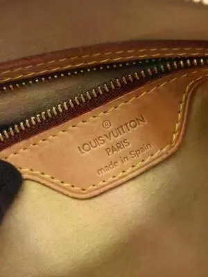 LOUIS VUITTON Looping Gm Shoulder Bag