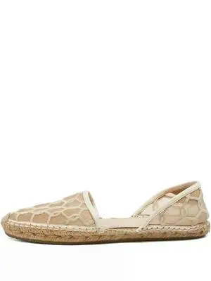 Criss-cross Espadrilles