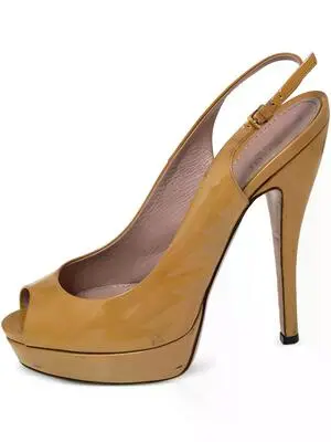 Gucci 135mm Patent Leather Slingback Pumps - Yellow