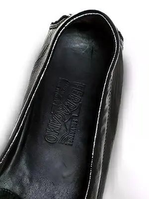 FERRAGAMO Gancini Loafers - Black