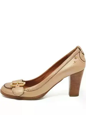 Chloe Round Toe Pumps