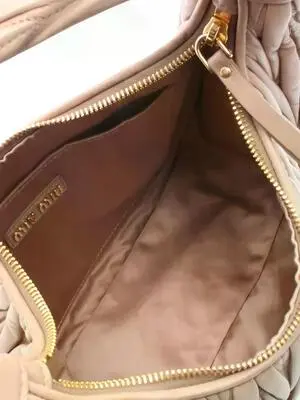 Miu Miu Matelassé Mew Wonder Handbag - Pink