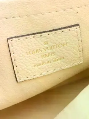 LOUIS VUITTON 2021 Pochette Accessoires Shoulder Bag