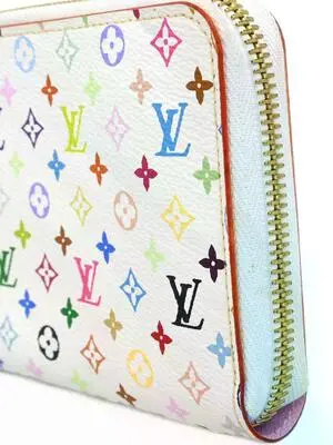 LOUIS VUITTON Monogram Patterned Leather Wallet