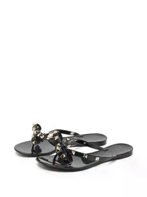 Valentino Garavani Rockstud Flip Flops - Black