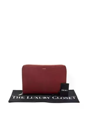 Dkny Bryant Leather Clutch Bag
