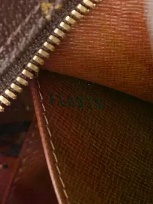 LOUIS VUITTON Cite Mm Shoulder Bag