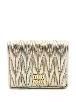 Miu Miu 2020s Matelassé Metallic Leather Wallet - Gold