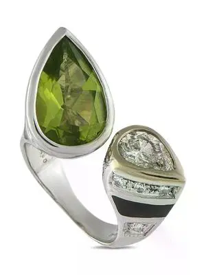 LB EXCLUSIVE 18k White Gold Diamond And Peridot Ring