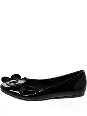 Roger Vivier Round Toe Flats For Women