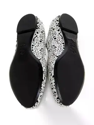 Alexander McQueen Lace-cut Ballet Flats