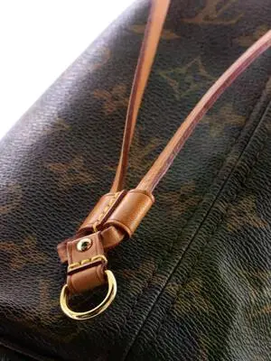 LOUIS VUITTON Neverfull Mm Monogram Tote