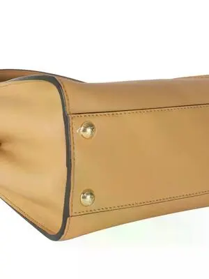 Fendi Peekaboo Shoulder Bag - Neutrals