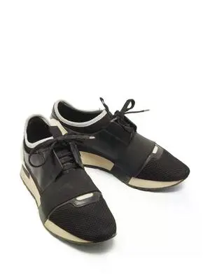 Balenciaga Low Top Lace Up Sneakers With Mesh Panelling - Black