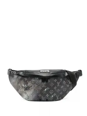 LOUIS VUITTON Discovery Pm Belt Bag - Brown