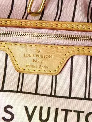 LOUIS VUITTON Neverfull Mm Monogram Canvas Tote Bag