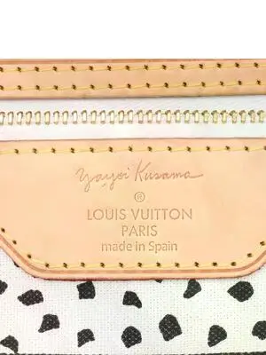 LOUIS VUITTON Neverfull Mm Shoulder Bag