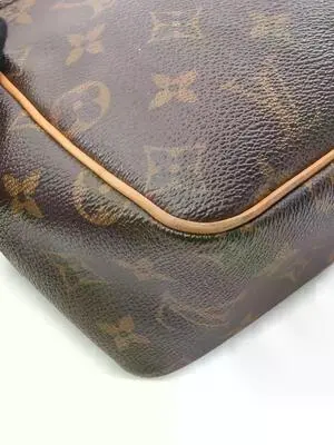 LOUIS VUITTON Monogram Shoulder Bag