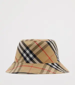 Burberry Reversible Gabardine Bucket Hat - Black