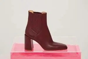 Gabriela Hearst Luke High-heel Ankle Boots In Textured Leather - Bordeaux