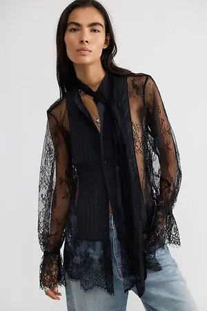 BALI Ophelia Tuxedo Top - Black